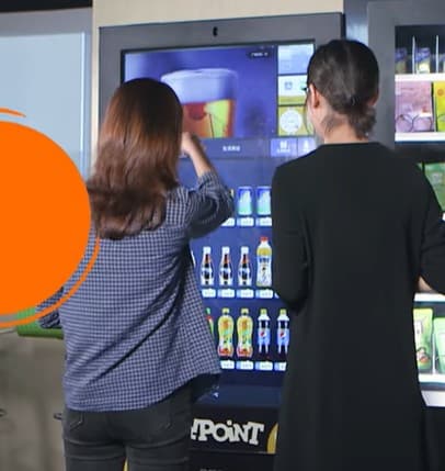YoPoint Smart Vending Machine with 55″ Touch Screen
